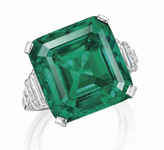 18.4-Carat 'Rockefeller Emerald' Sets World Auction Record at Christie ...